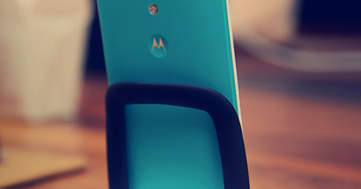 Official Moto X Car Dock and Desk Dock Accessories Appear on Motorola's ...