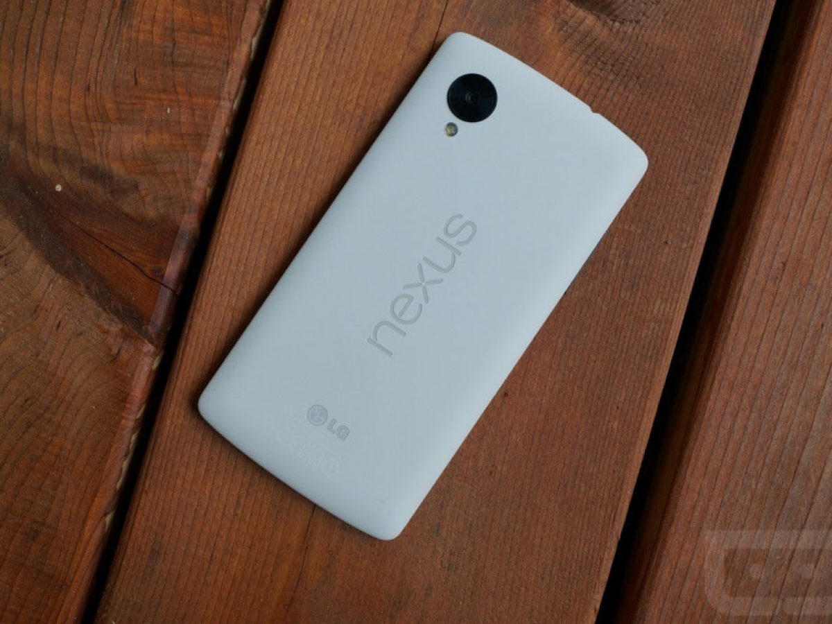 Nexus 5 In Hand Blue