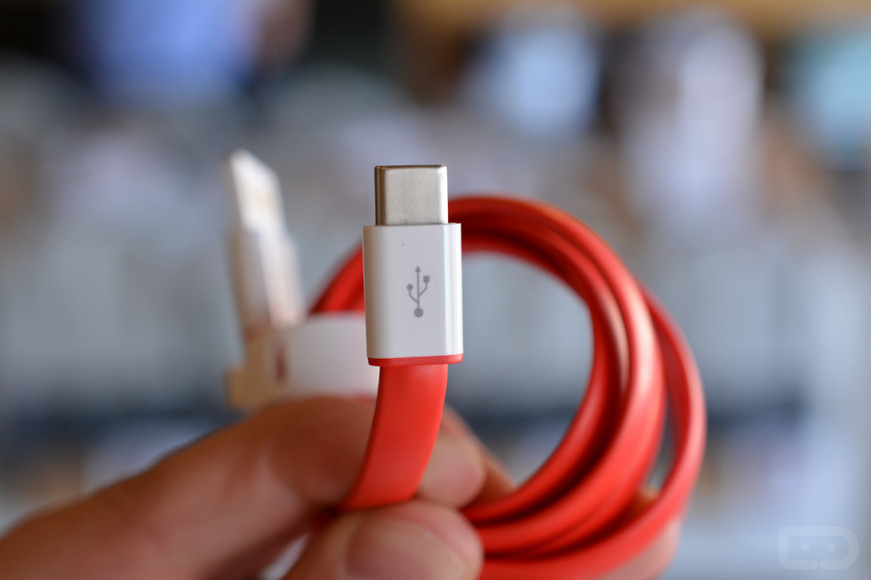 OnePlus Has An Idea That Might Save Your Battery OnePlus Has An Idea That Might Save Your Battery