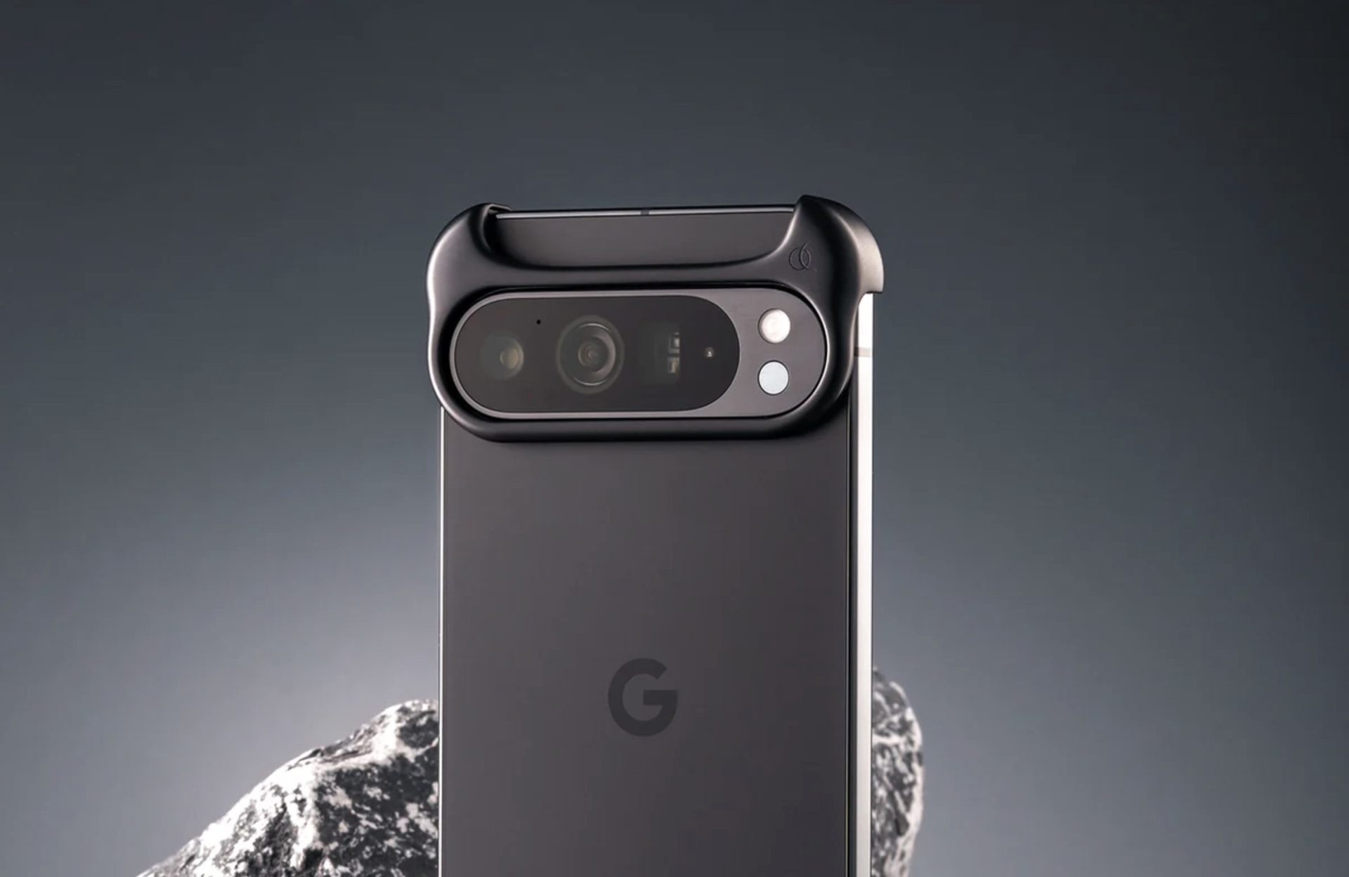 That Crazy Expensive Arc Pulse Bumper Case is Coming to the Pixel 9 Series